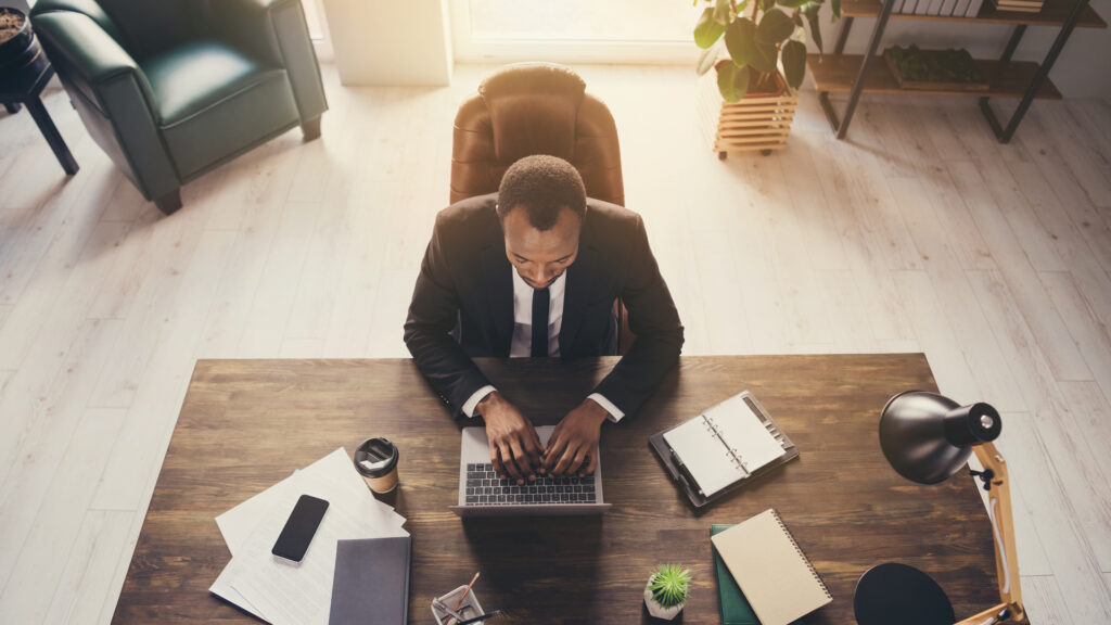 Ergonomic Experts Say These Are The Best Angles For Your Computer, Back ...