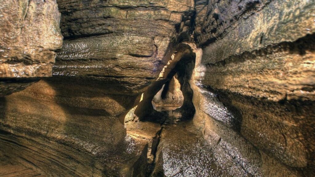 You Can Explore Ancient Caves, Just An Hour Outside of Ottawa
